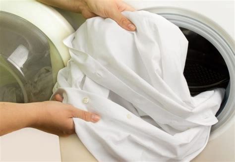 Cómo blanquear ropa blanca en lavadora Dr Beckmann