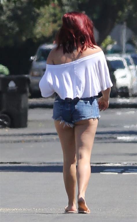 Chubby teen nackt bilder Arbeitskräfte