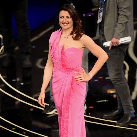 Sanremo 2023 La Storia D Amore Tra Amadeus E La Moglie Giovanna