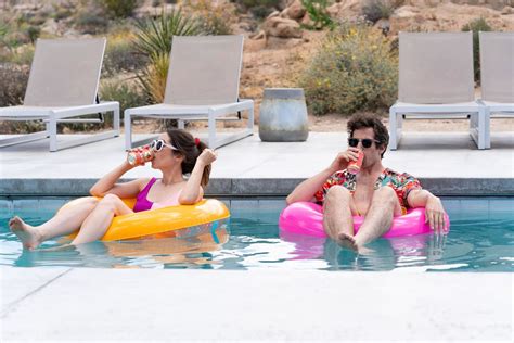 Crítica Palm Springs con Andy Samberg y Cristin Milioti Libertad