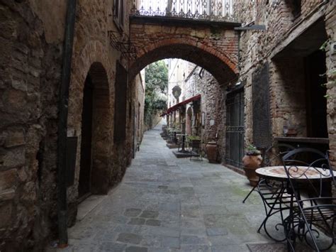 Images Gratuites Architecture Route Rue Fleur Ville Ruelle Mur