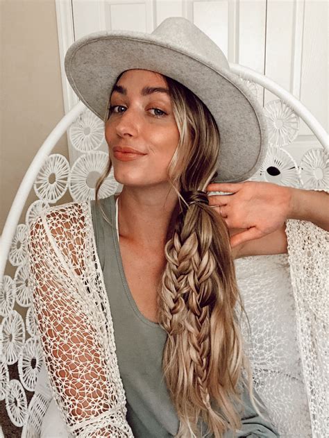 Country Hairstyles With Hat Best Hairstyles Ideas For Women And Men