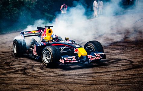 Red Bull Racing RB4 Formula 1 Car Picture David Coulthard Photographic