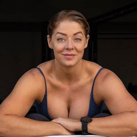 Cleavage Scrolller