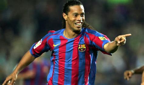 Ronaldinho quién es el único jugador que ha ganado los 6 trofeos más