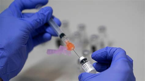 US Expected To Recommend COVID Vaccine Booster Jab For All Americans