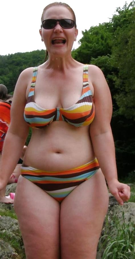 Mom In Bikini Telegraph