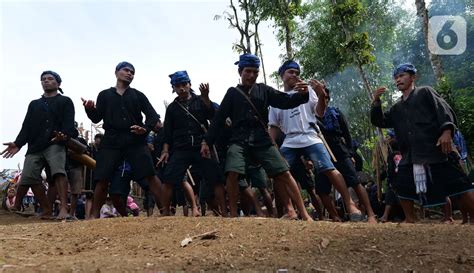 Foto Rangkaian Tradisi Adat Ngaseuk Suku Baduy Luar Foto Liputan