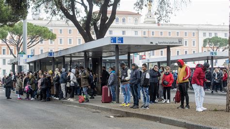 Sciopero venerdì 8 marzo 2024 a rischio treni autobus metro e tram