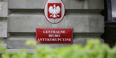 Zarzut za oszustwo w przetargu publicznym na szkodę spółki Polskie