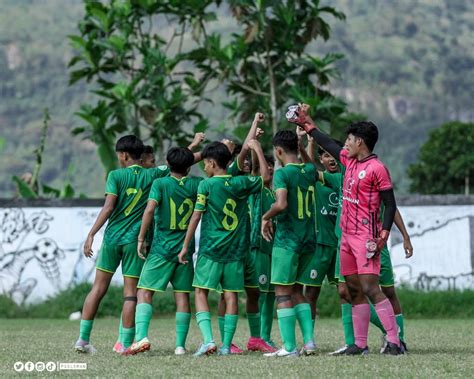 Usai Kalah Dari Indonesia Muda Surabaya Tim Analis PSS Development