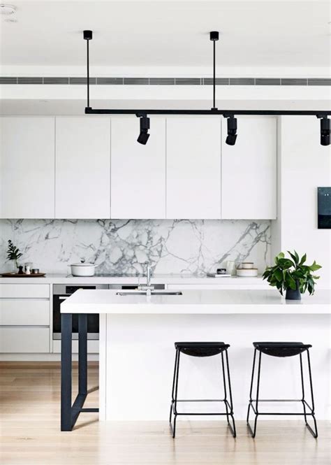 90 Elegant White Kitchen Cabinet Design Ideas Page 3 Of 91
