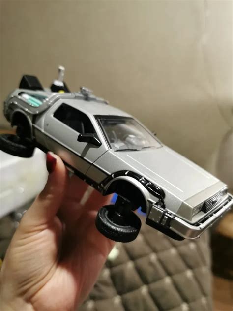 Miniatura Delorean de volta para o futuro II Coleção Nacional