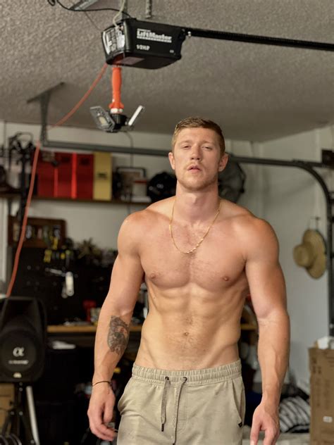 Tw Pornstars The Oliver Flynn Twitter Abs Starting To Poke Through 226 Pm 19 Jun 2023