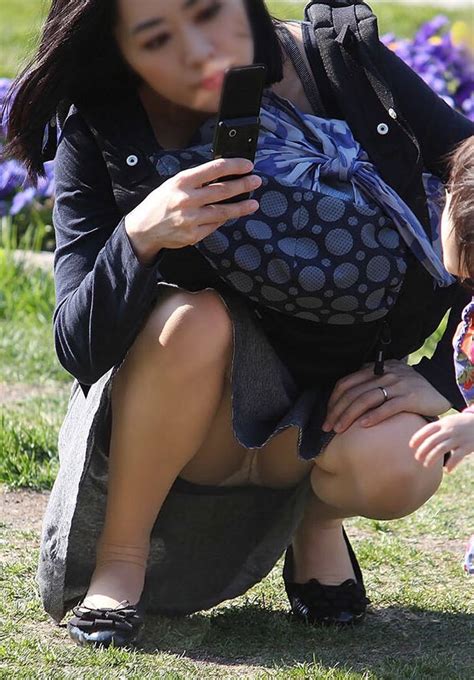 熟女しゃがみパンチラママパンストパンチラしゃがみ 枚 SexiezPicz Web Porn