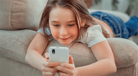 4 motivos para evitar o uso excessivo do celular na infância RetinaPro