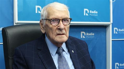 Honorowy prezes PSL ma pomysł na rozwiązanie sporu prawnego w Polsce
