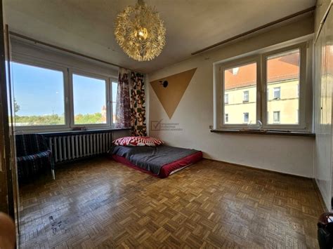 Mieszkanie w bloku mieszkalnym do remontu 59 m² na sprzedaż Wrocław