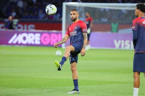 Foot Convaincant pendant la présaison Layvin Kurzawa attend son