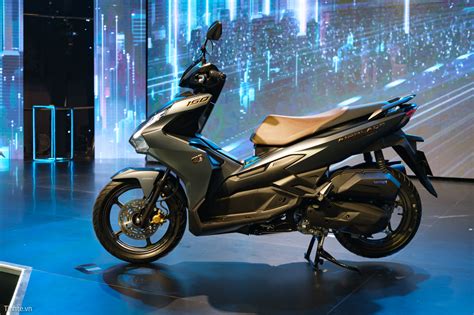 Trải nghiệm nhanh Honda Air Blade 160 Linh hoạt và mạnh mẽ hơn rõ rệt
