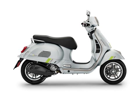 Vespa GTS Super Sport 300 Price Consumption Colors