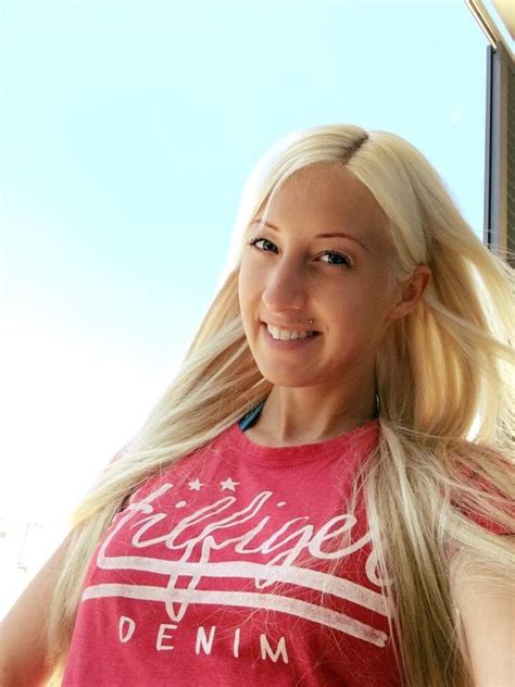 Leonie Pur Facts Bio Career Net Worth Aidwiki