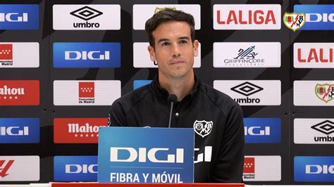 Rueda de prensa de Íñigo Pérez en la previa del Villarreal CF Rayo