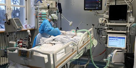Corona Inzidenz sinkt in Dortmund weiter aber acht neue Todesfälle