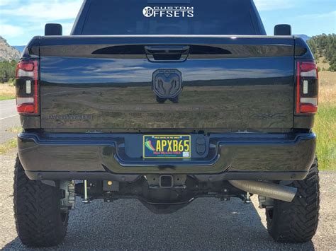 2019 Ram 2500 With 20x12 52 Method Mr605 And 35 12 5R20 Atturo Trail