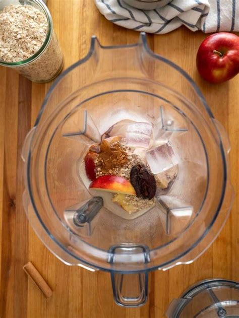 Licuado de manzana con avena y agua Nómadas Gourmet
