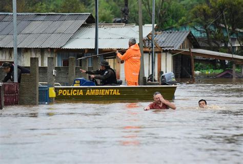 Cyclone Rains In Brazils South Kill 22