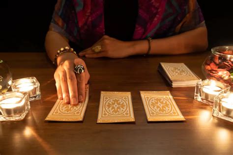How To Lay A Tarot Spread Tarot Guru