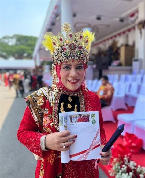 Bupati Fifian Mus Ikuti Upacara HUT RI Di Istana Negara Cerminmalut