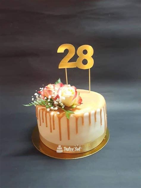 Torta De Manzana Y Nuez Modelo Drip Cake
