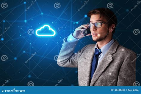 Persona Que Habla En El Tel Fono Con Concepto De La Tecnolog A De La