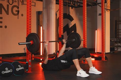 Wiczenia Na Klatk Piersiow Biblioteka Wicze New Level Sport