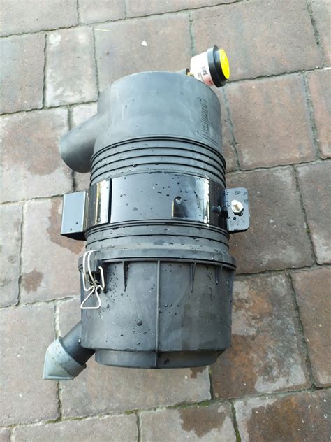 Obudowa Filtra Powietrza FleetGuard Kompletna 13779799837 Oficjalne