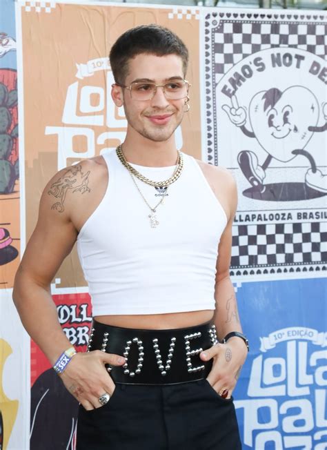 De Cropped No Lolla Jo O Guilherme Fala De Estilo E Comenta Vida Amorosa