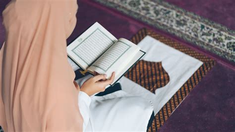 Ayat Kursi Lengkap Arab Latin Arti Manfaat Dan Keutamaannya