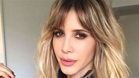 Tallada Guillermina Valdés se sacó una foto en micro bikini y