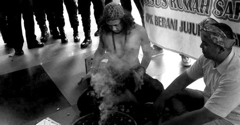 Sejarah Pembantaian Dukun Santet Di Banyuwangi Tahun 1998