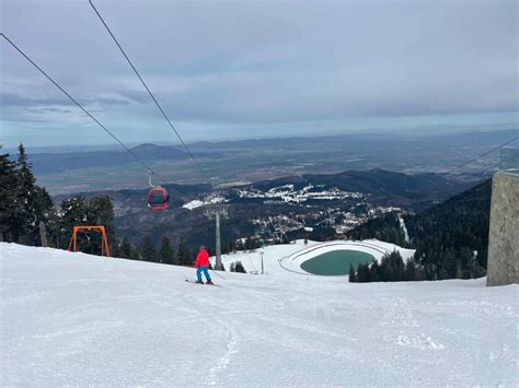 Peste De Urc Ri Pe P Rtiile Din Poiana Bra Ov De La Nceputul