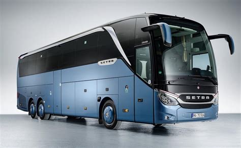 Más segura y confortable la marca de buses Premium de Mercedes Benz
