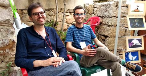 Luca Tortolini E Marco Som Raccontano Che Cos La Scuola Terre