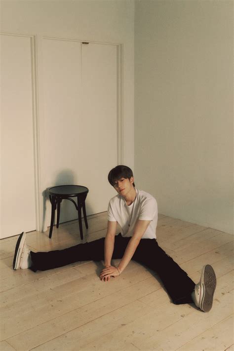 Jaehyun de NCT canta Forever Only en un MV romántico para su primera