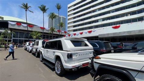 Potret Mobil Maung Garuda Buatan Pindad Yang Ditumpangi Prabowo Ini