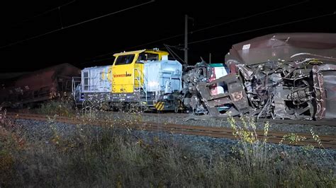 Verletzte Bei Schwerem Unfall Zug Bei Kerpen Entgleist