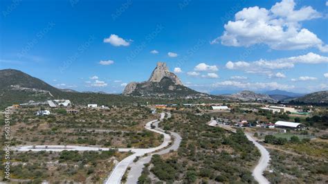 Vista aerea de Peña de Bernal pueblo magico en mexico Querétaro