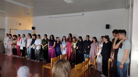 Ein Sommernachtstraum Im Gymnasium Neunkirchen Multilingual Statt