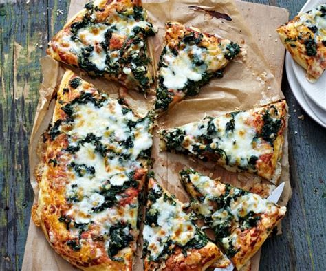 Pizza Aux Pinards Et Fromage De Brebis Cookidoo La Nostra